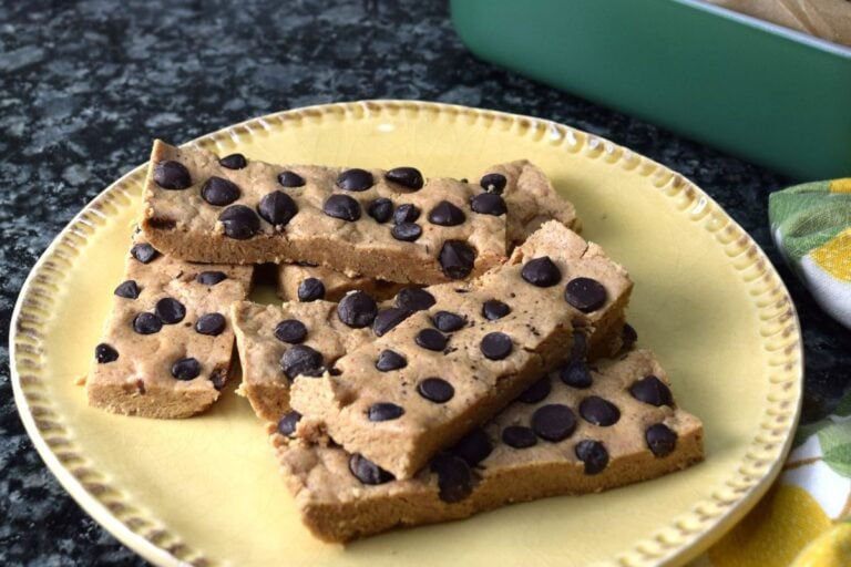 12 Homemade Protein Bars We Can't Stop Eating